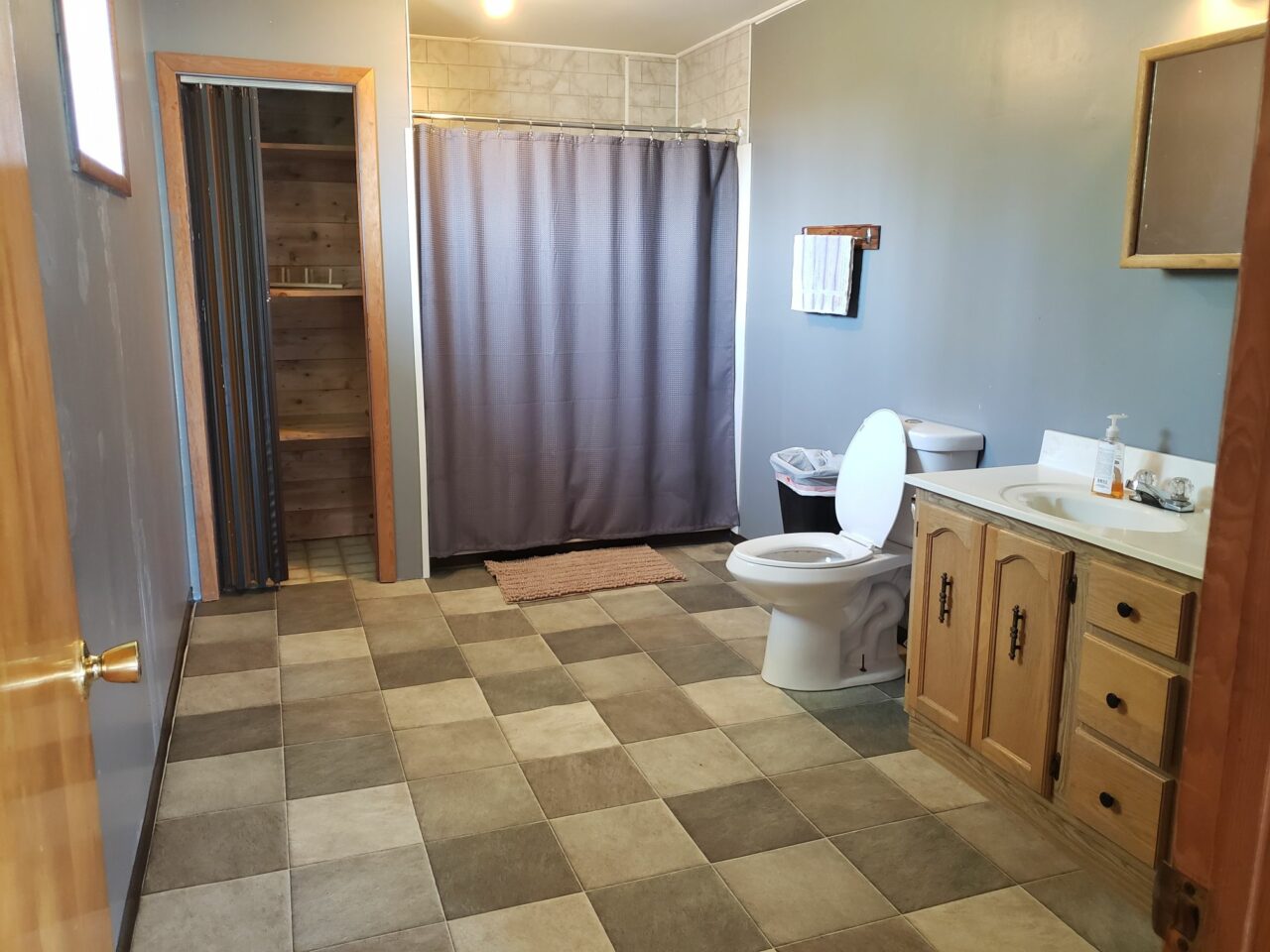 Cabin Rates | Trapper’s Point Camp | Fishing, Bear Hunting, Cabins ...